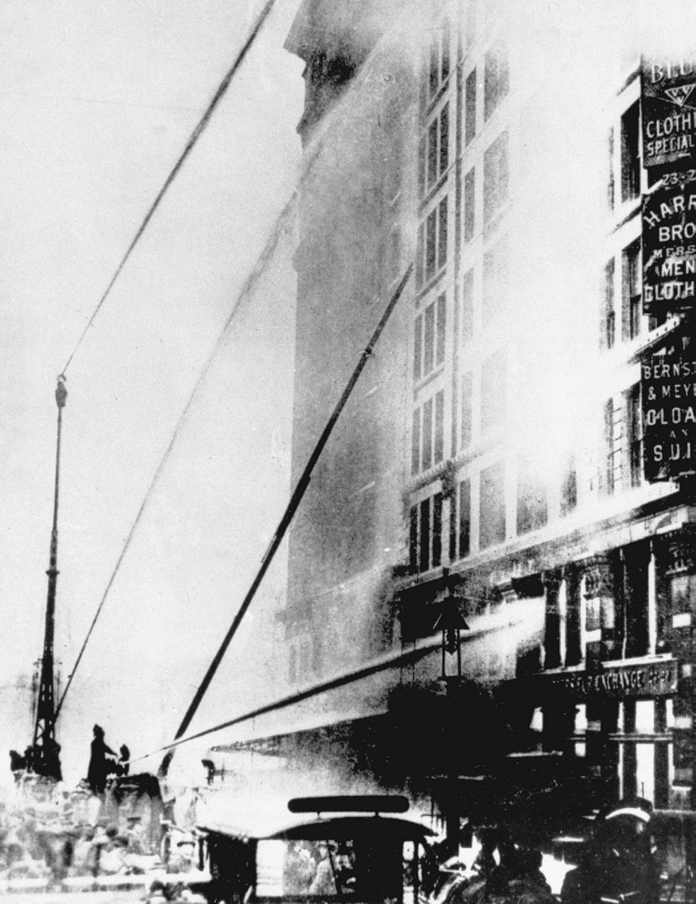 Memorial honors 1911 Triangle Shirtwaist factory fire deaths that ...