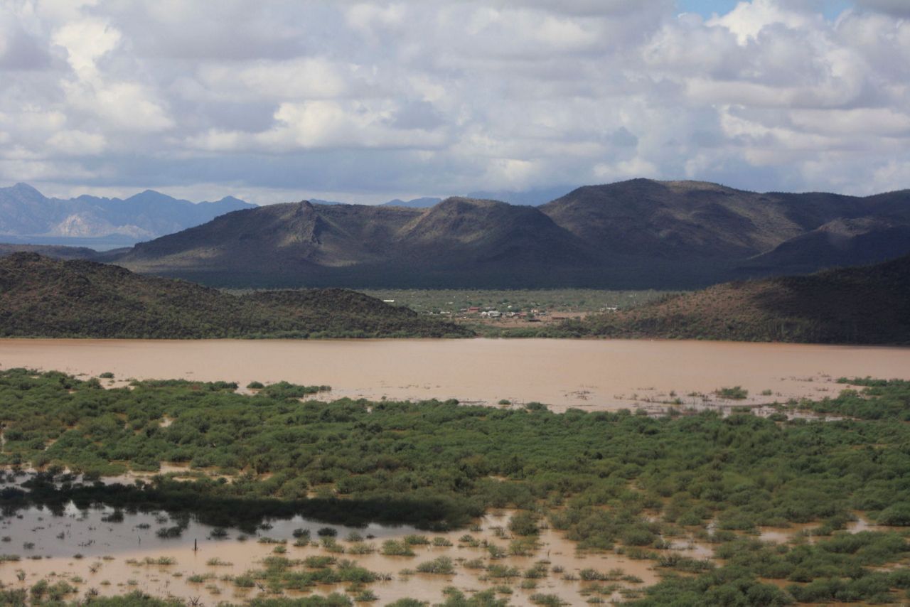 Arizona dam at risk of failure will be checked by engineers