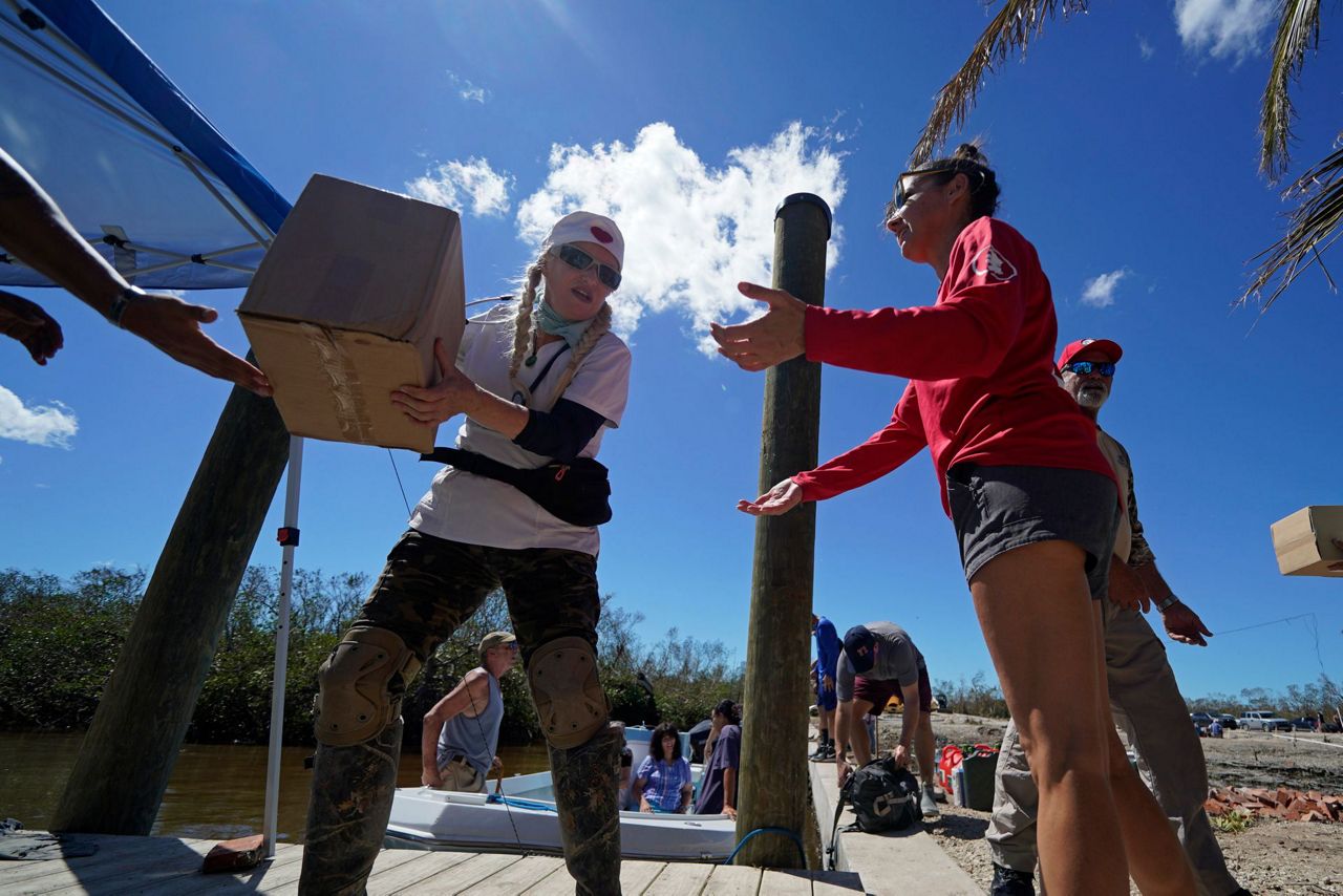 Feds vow major aid for Hurricane Ian victims amid rescues