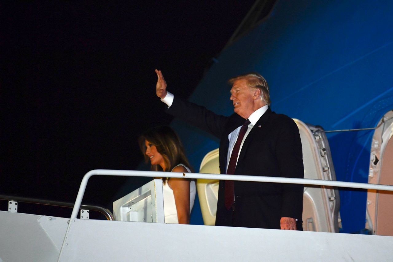 Trump kicks off Palm Beach social season at Mar-a-Lago