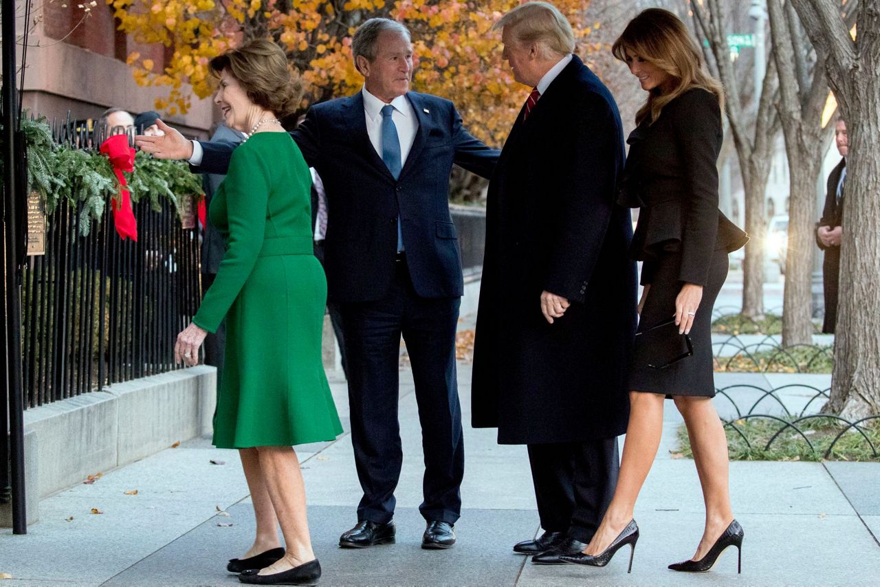 Laura Bush: Tour of White House Christmas decor was 'sweet'