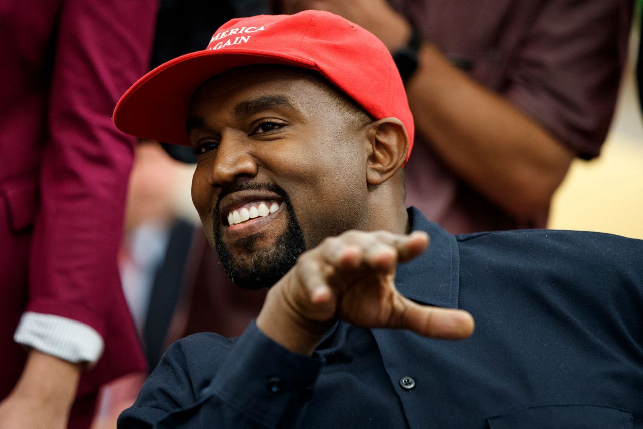 Kanye West delivers jaw-dropping show in Oval Office
