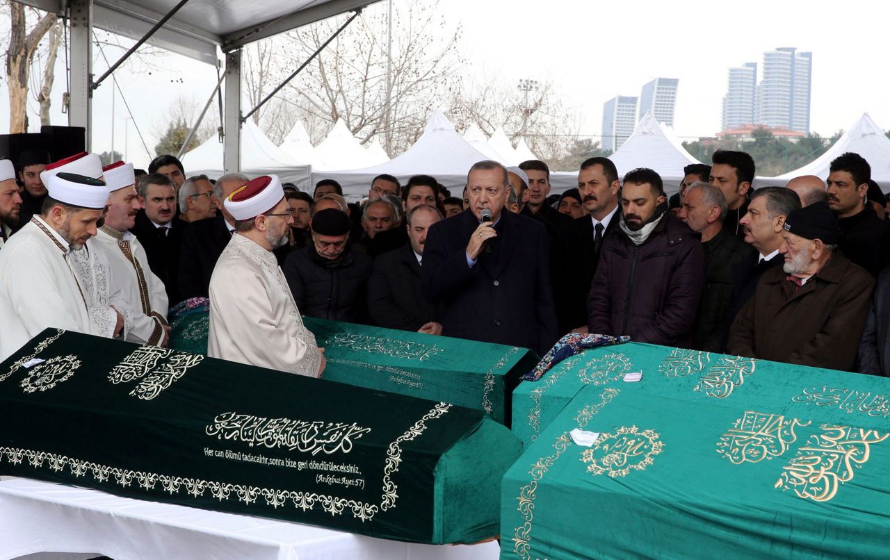 Death toll rises to 16 In Istanbul building collapse
