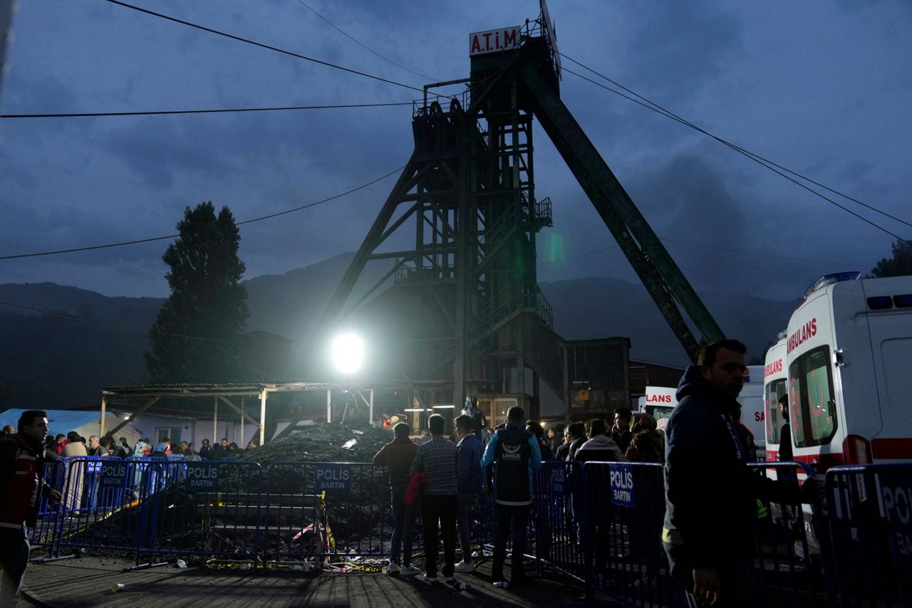 Death toll rises to 28 in Turkey coal mine explosion