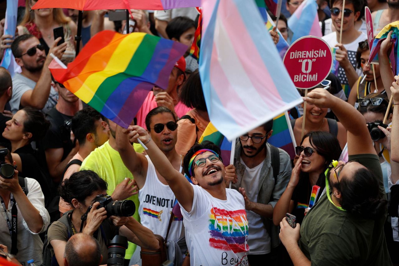 Activists say Istanbul Pride banned by Turkish authorities
