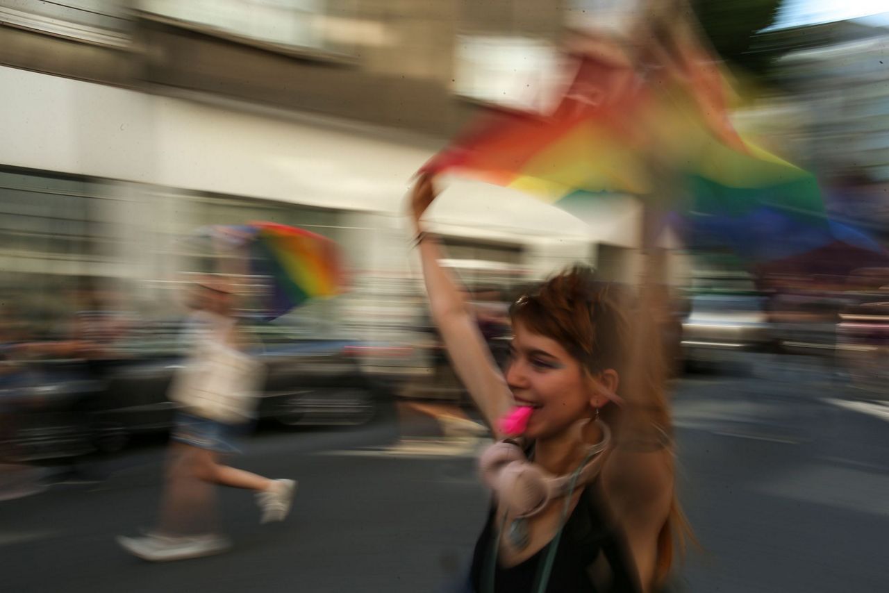 Detained LGBTQ activists in Istanbul Pride being released