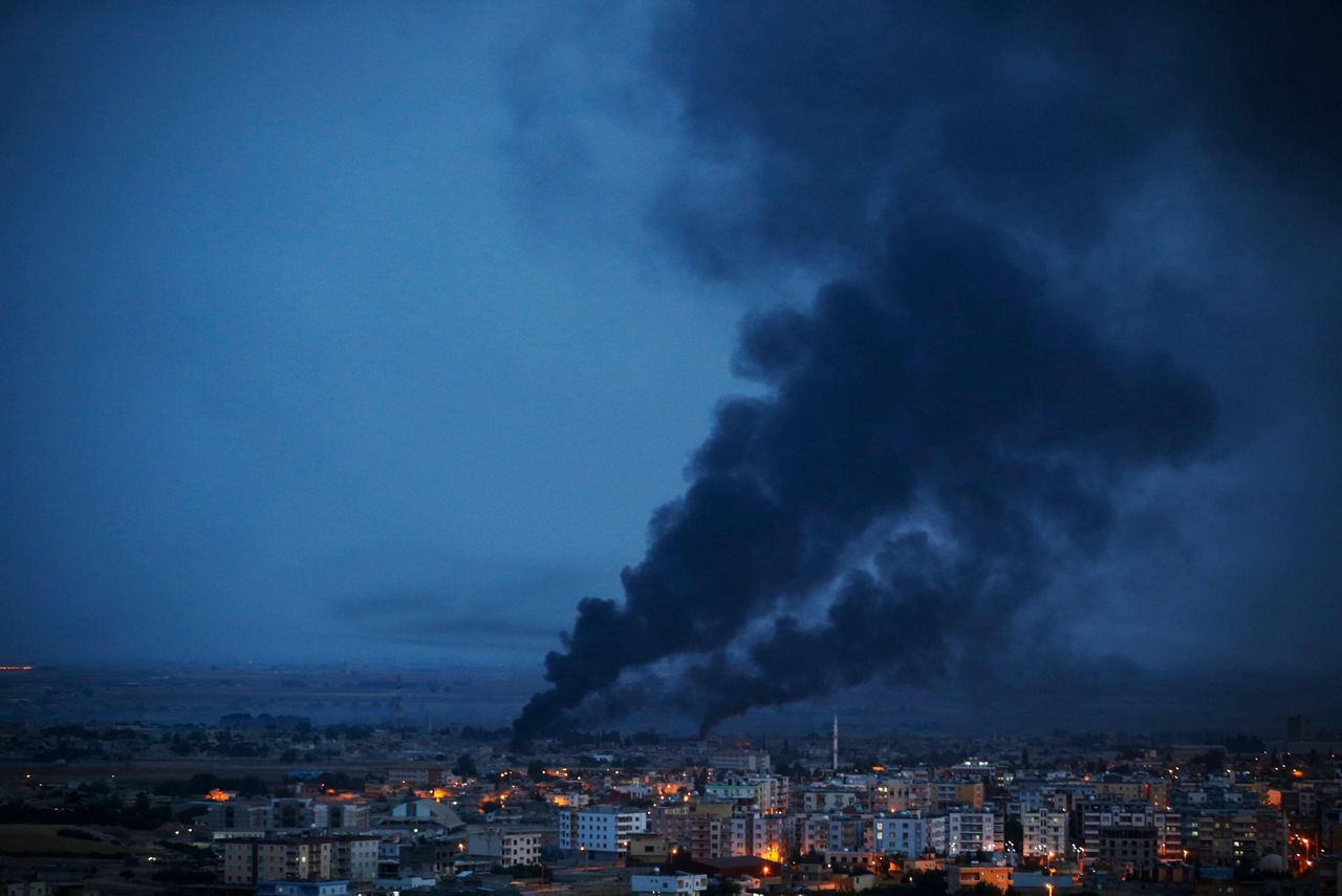 AP PHOTOS: 10 days on the Turkish border with Syria