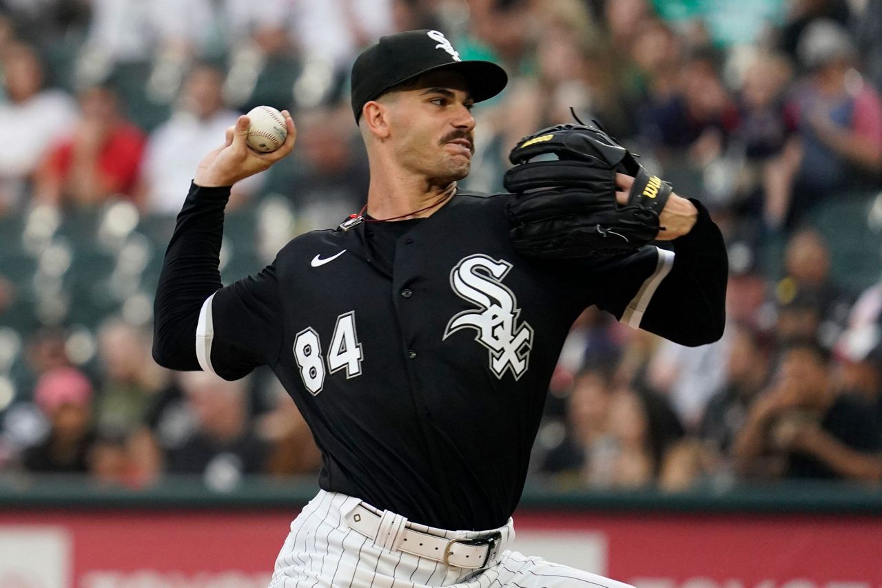 Cease comes within 1 out of no-hitter, ChiSox rout Twins