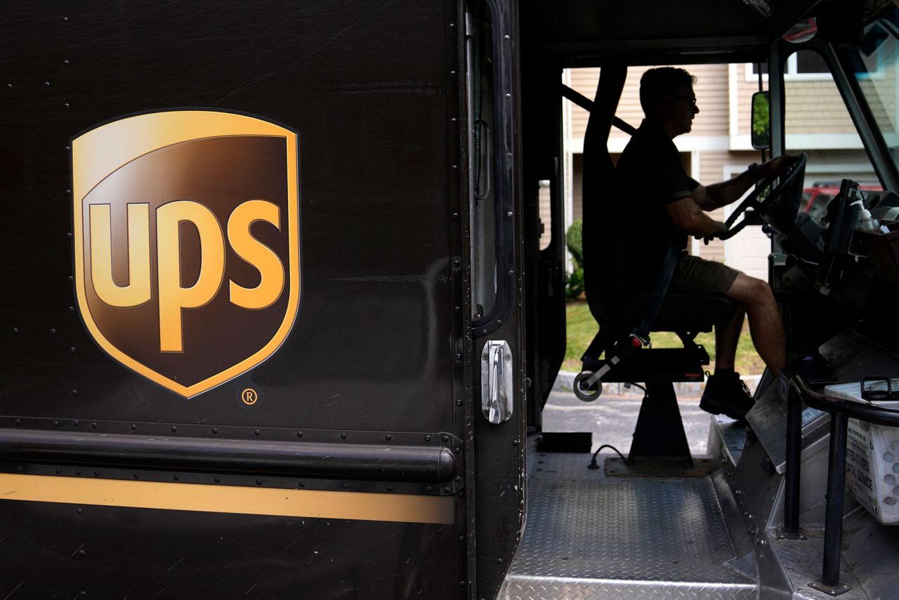 UPS reaches contract with 340,000 unionized workers, averting ...