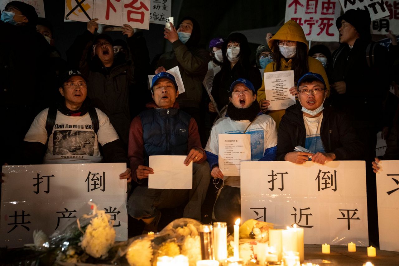 Harvard students show solidarity with Chinese protesters