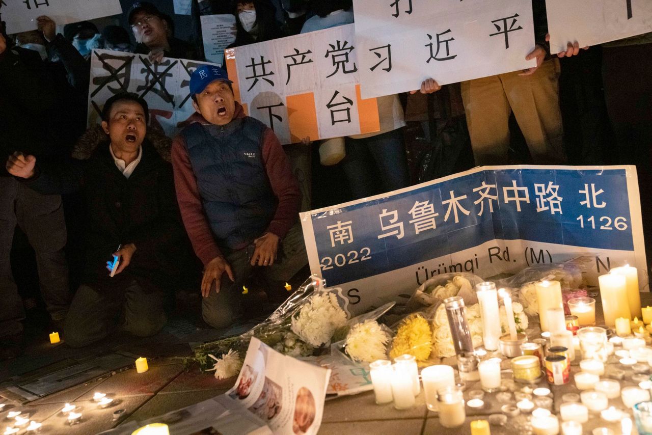 Harvard students show solidarity with Chinese protesters