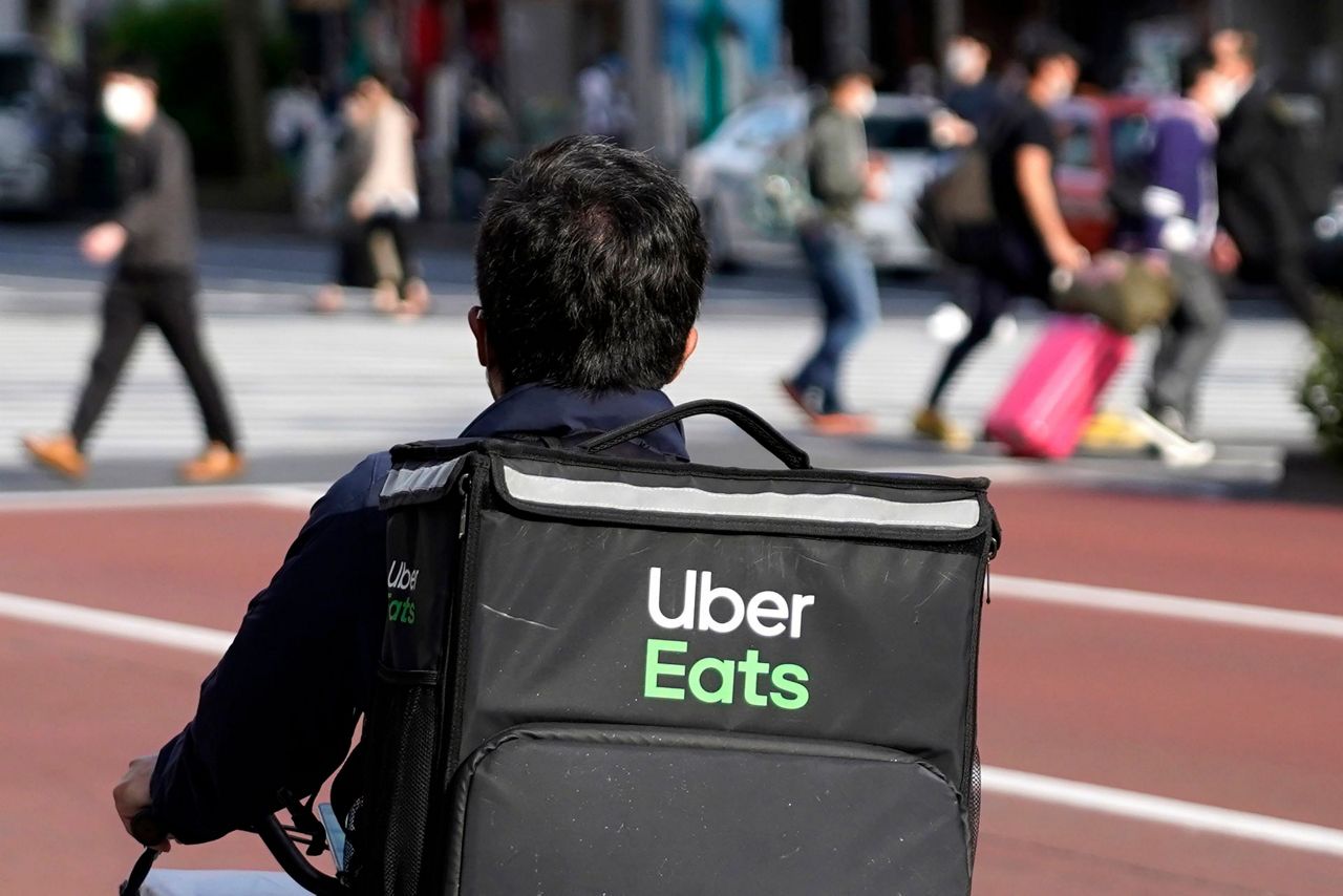 Instacart partners with Uber Eats to offer restaurant deliveries