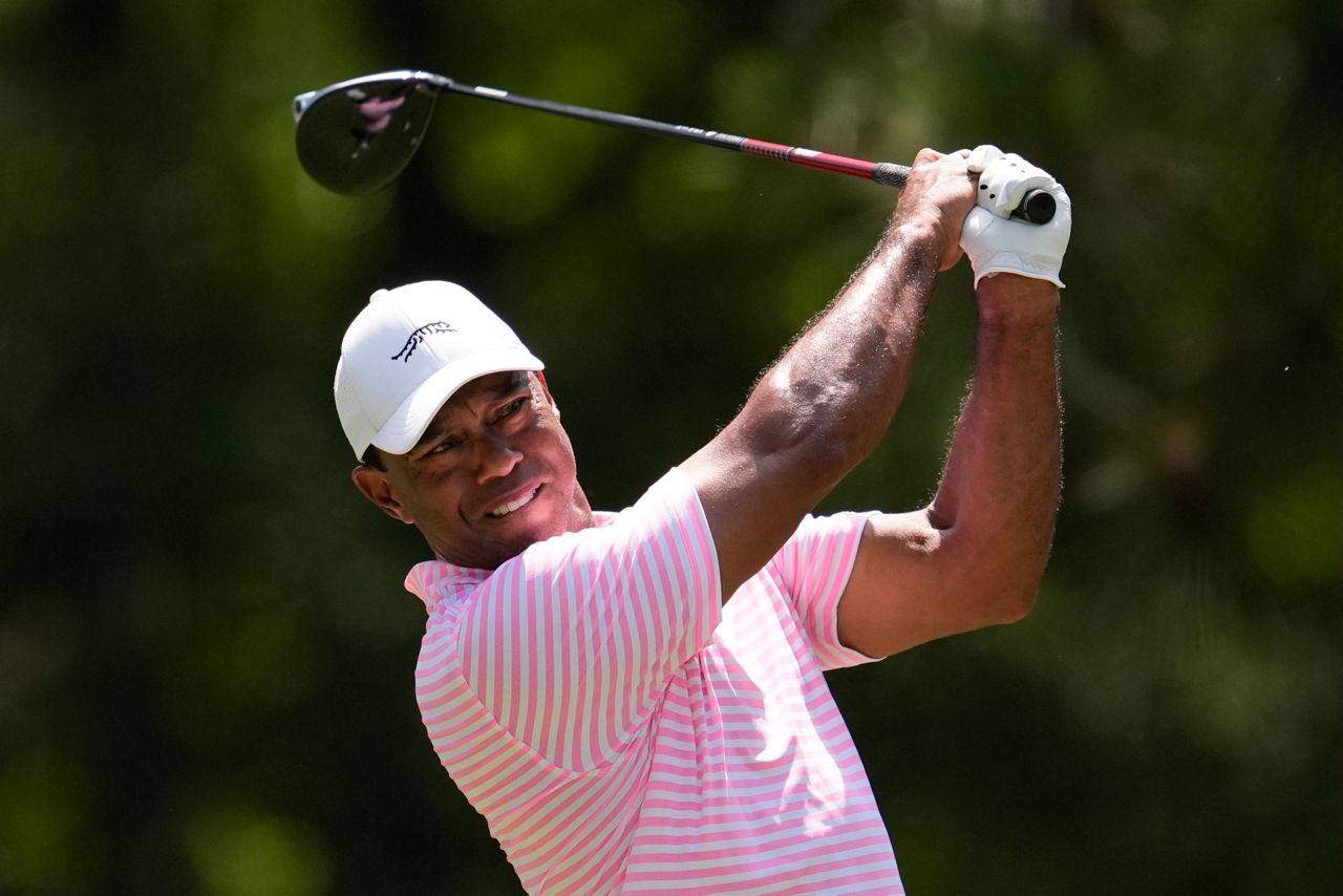 Tiger Woods returns to the US Open, shoots an inconsistent opening ...