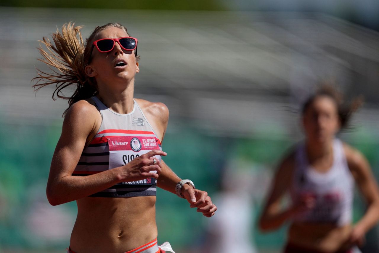 Cool running: Sisson shines in heat to win 10,000 at trials