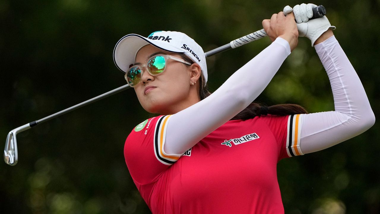 Minjee Lee shoots 67, opens 3-shot lead in U.S. Women's Open