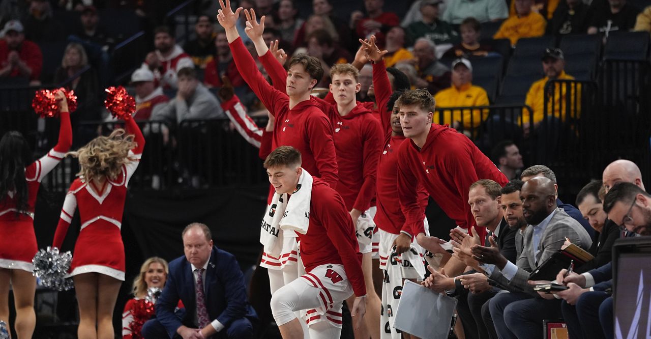 Wisconsin 16 3s in win over Maryland in Big Ten Tourney