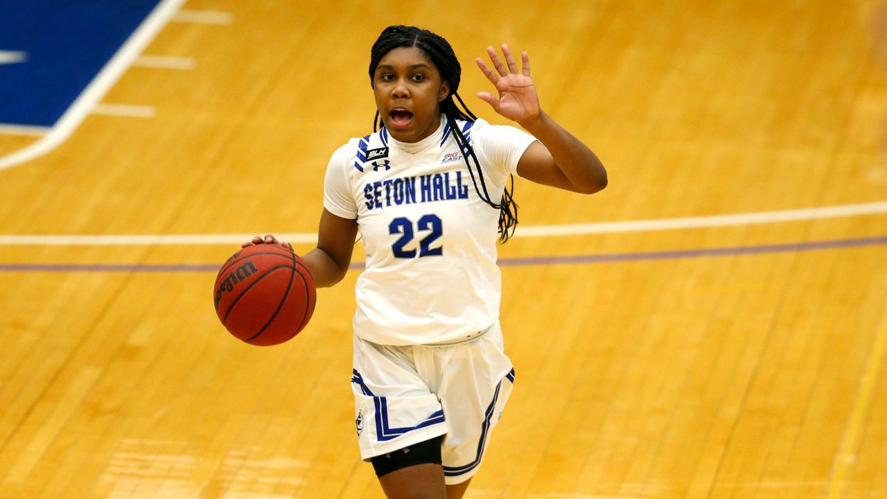 No. 3 UConn returns to Big East, rolls past Seton Hall