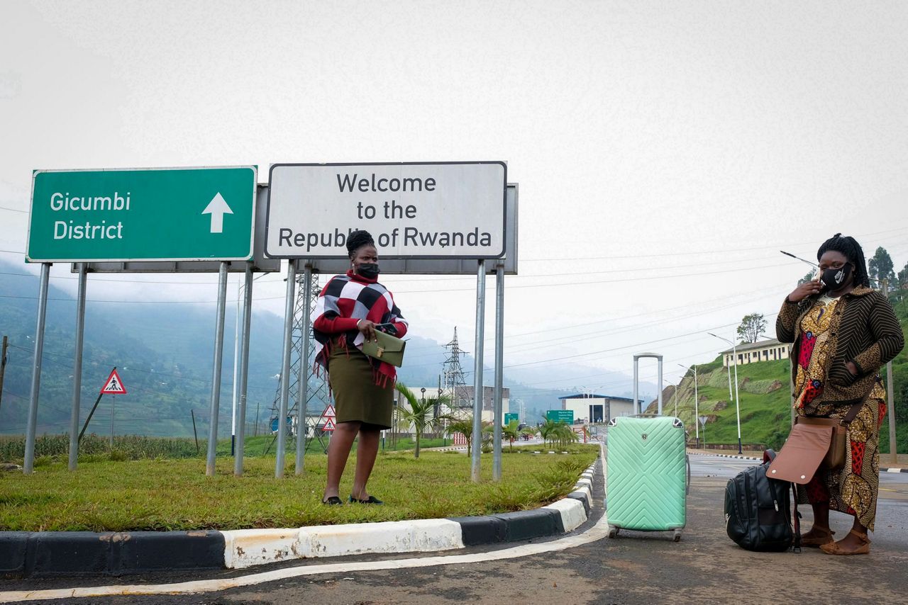 Rwanda reopens Uganda border to trucks; others still barred
