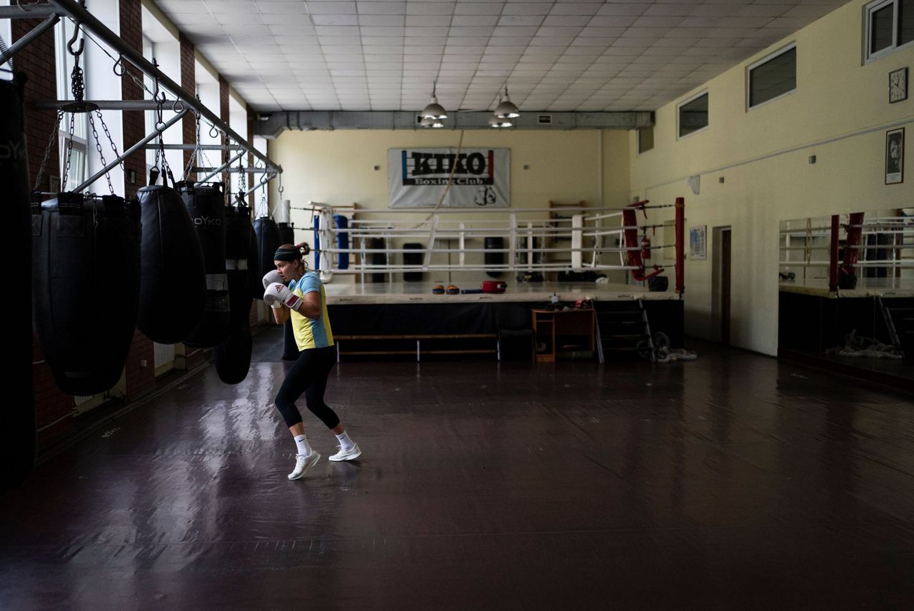 Ukrainian boxer fights through the challenges of war on her way to the ...