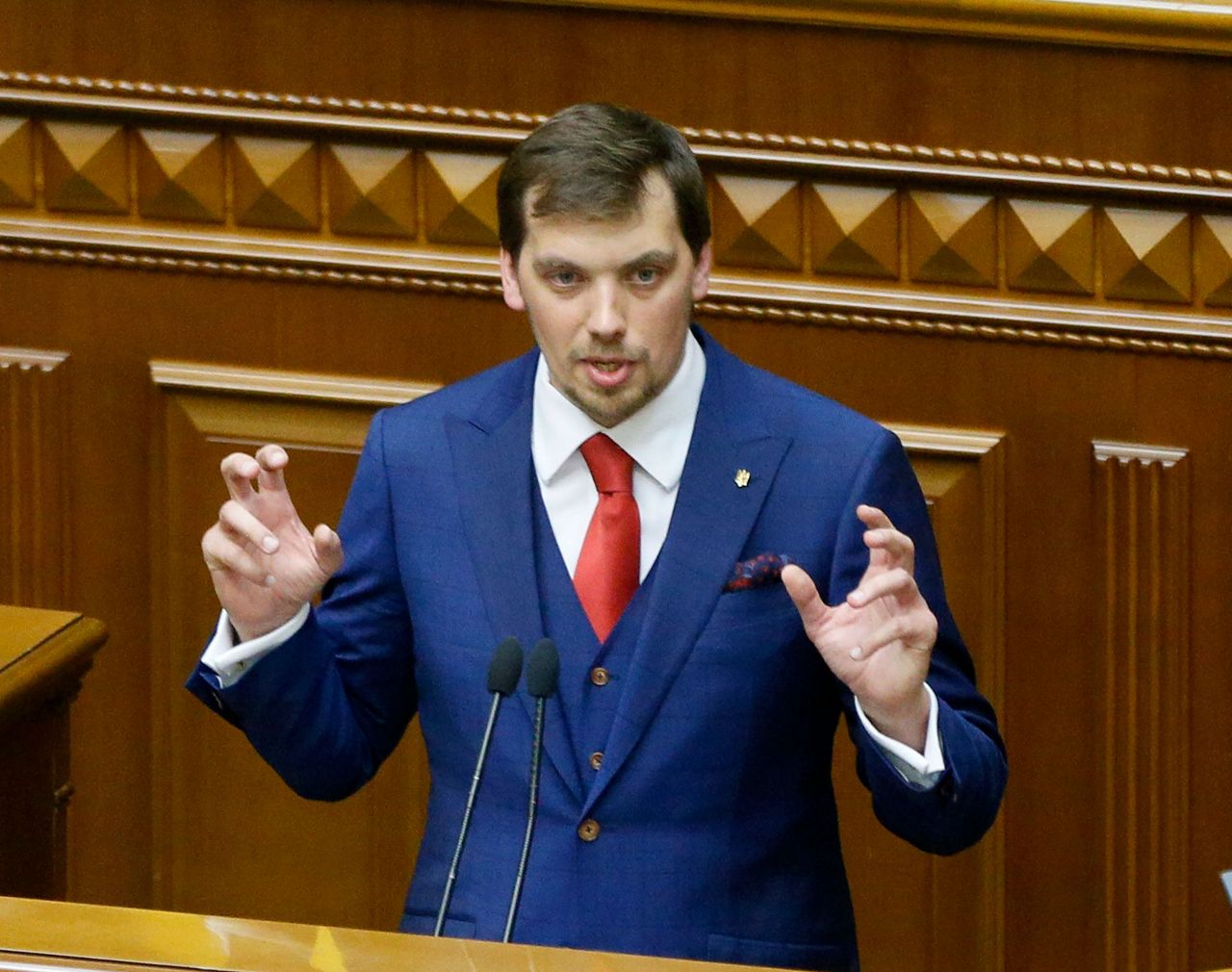 Ukraine's new parliament approves top Cabinet officials