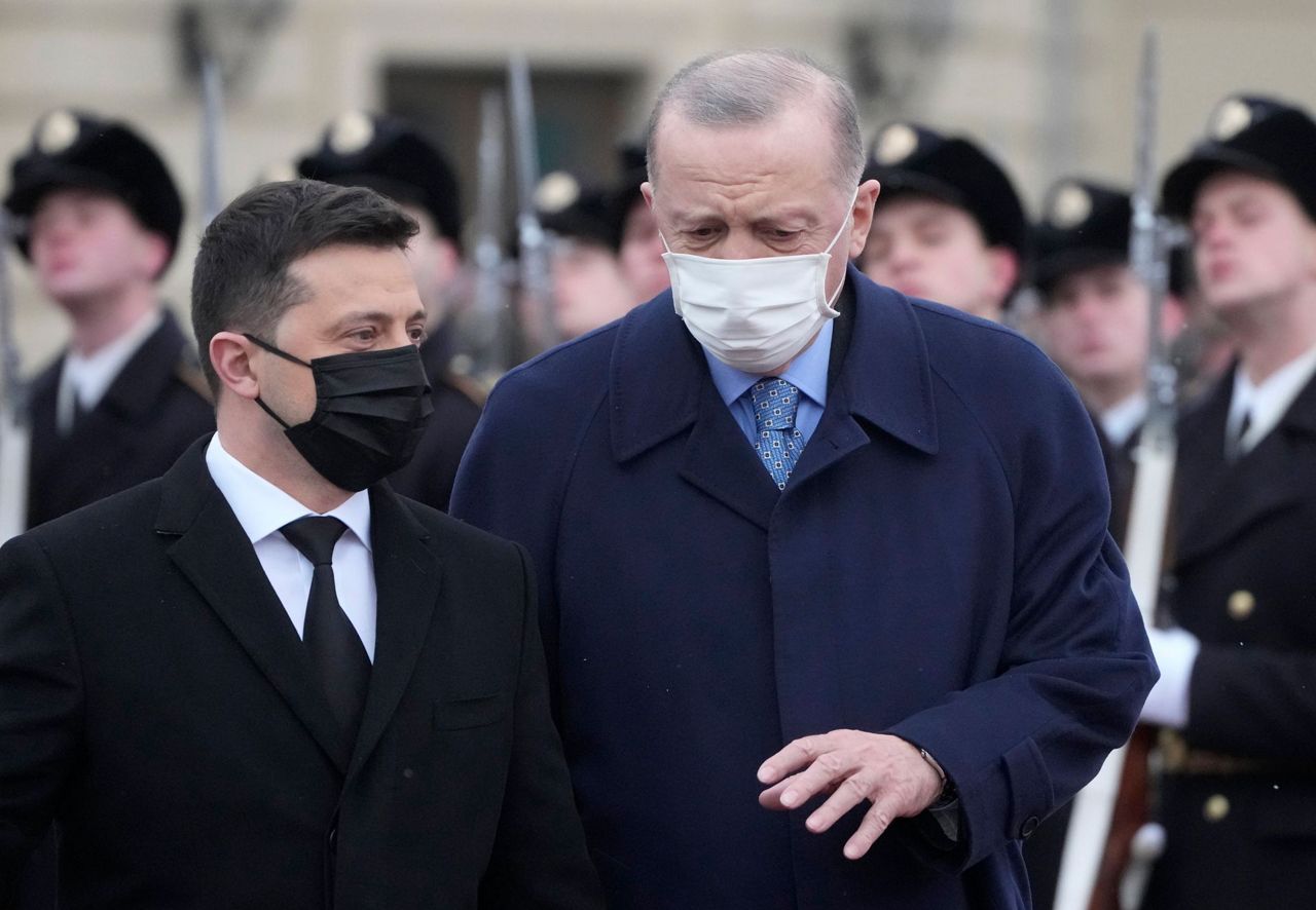 EXPLAINER: A mediating role for Erdogan in Ukraine crisis?