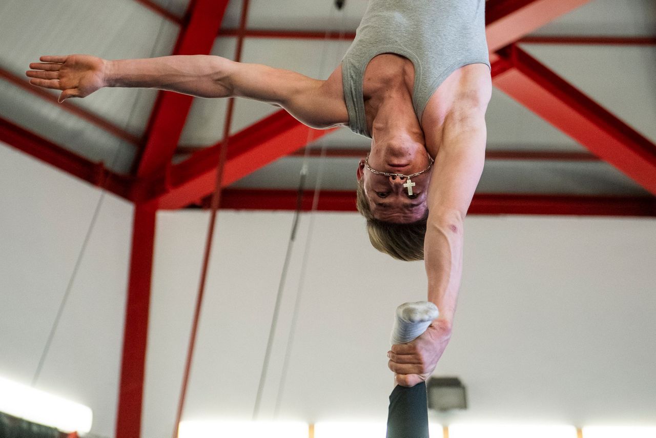 Circus solidarity: Ukrainian performers find home in Hungary