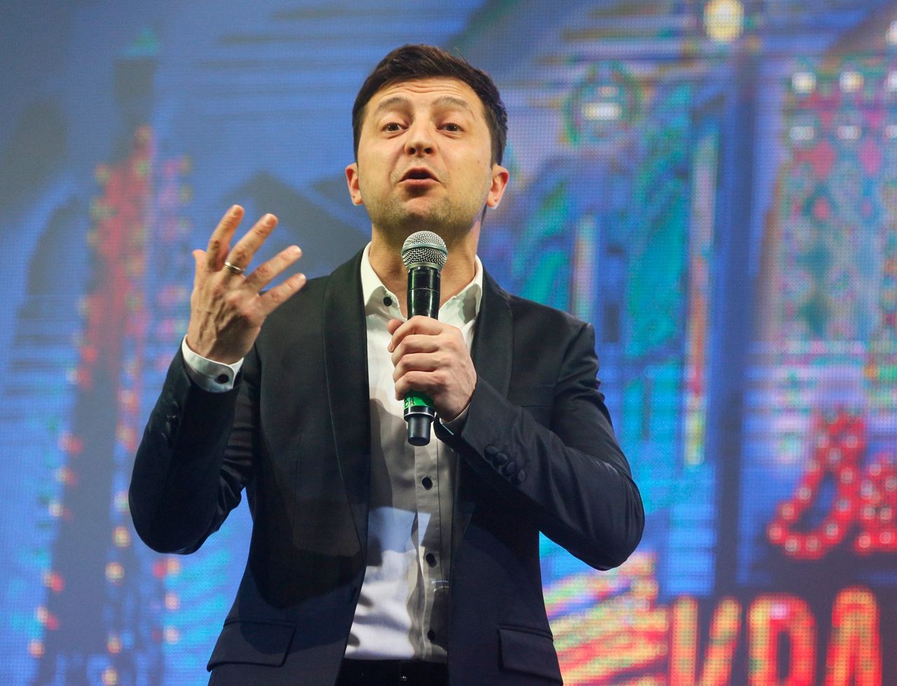 Ukrainian comedian sure of victory in presidential runoff