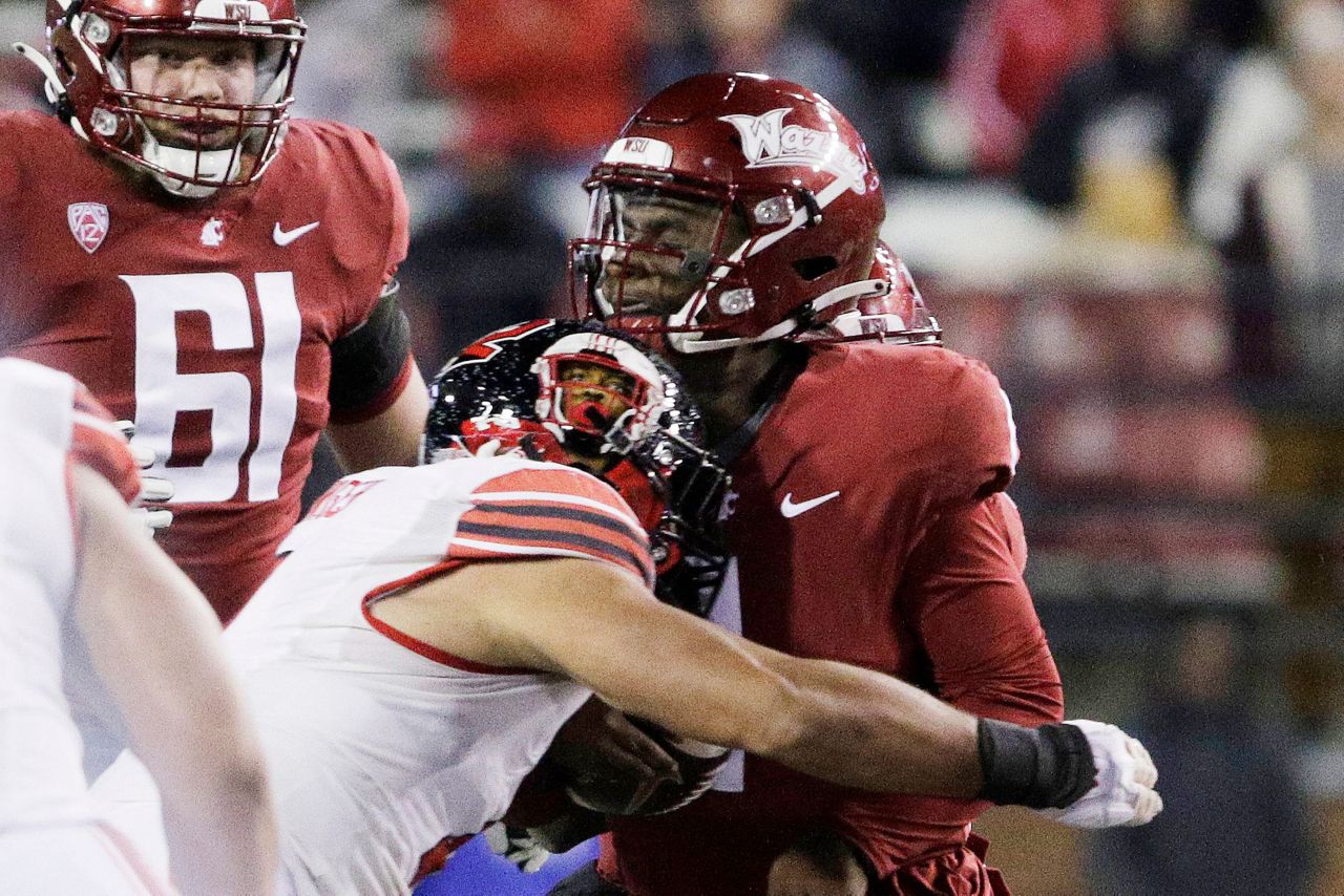 Bryson Barnes leads No. 14 Utah past Washington State, 21-17