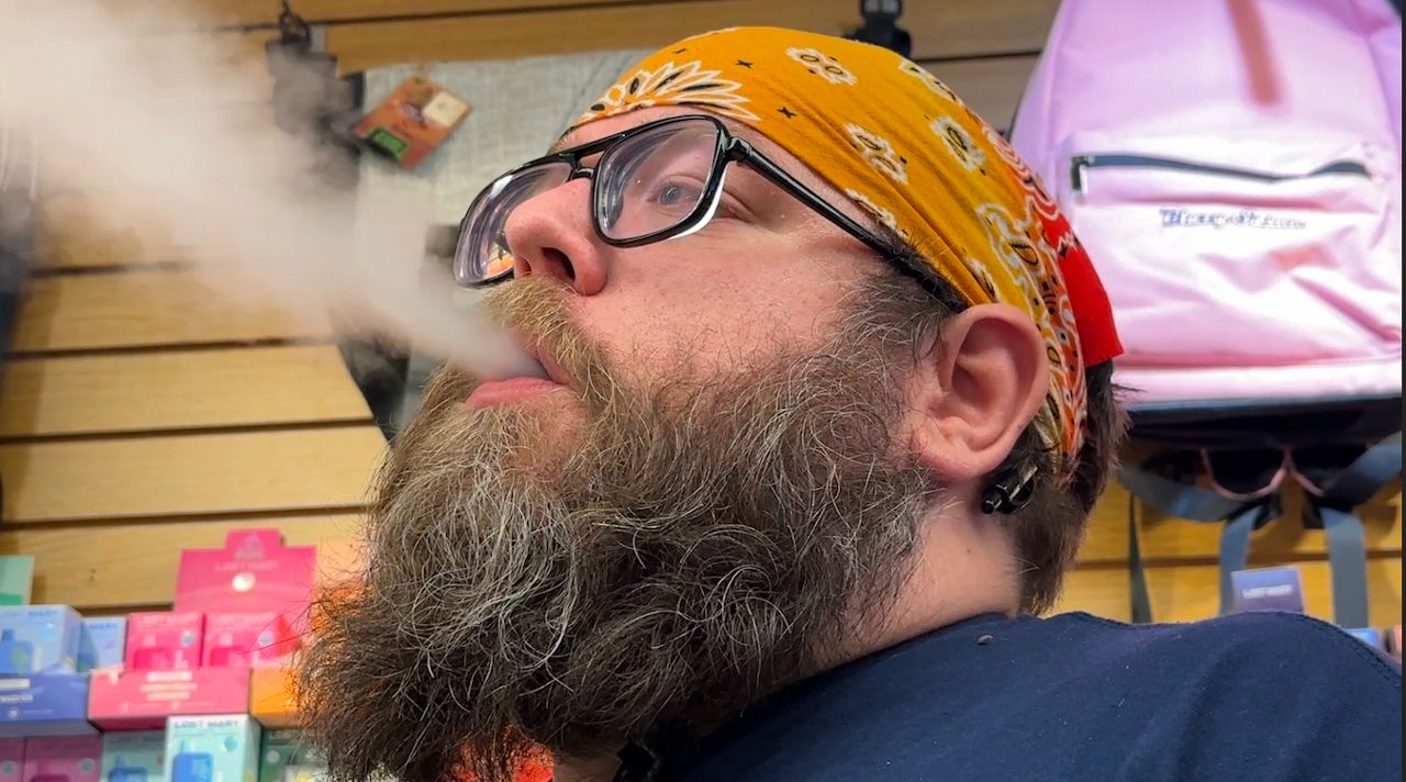 Vape industry thrives in Wisconsin amid health concerns