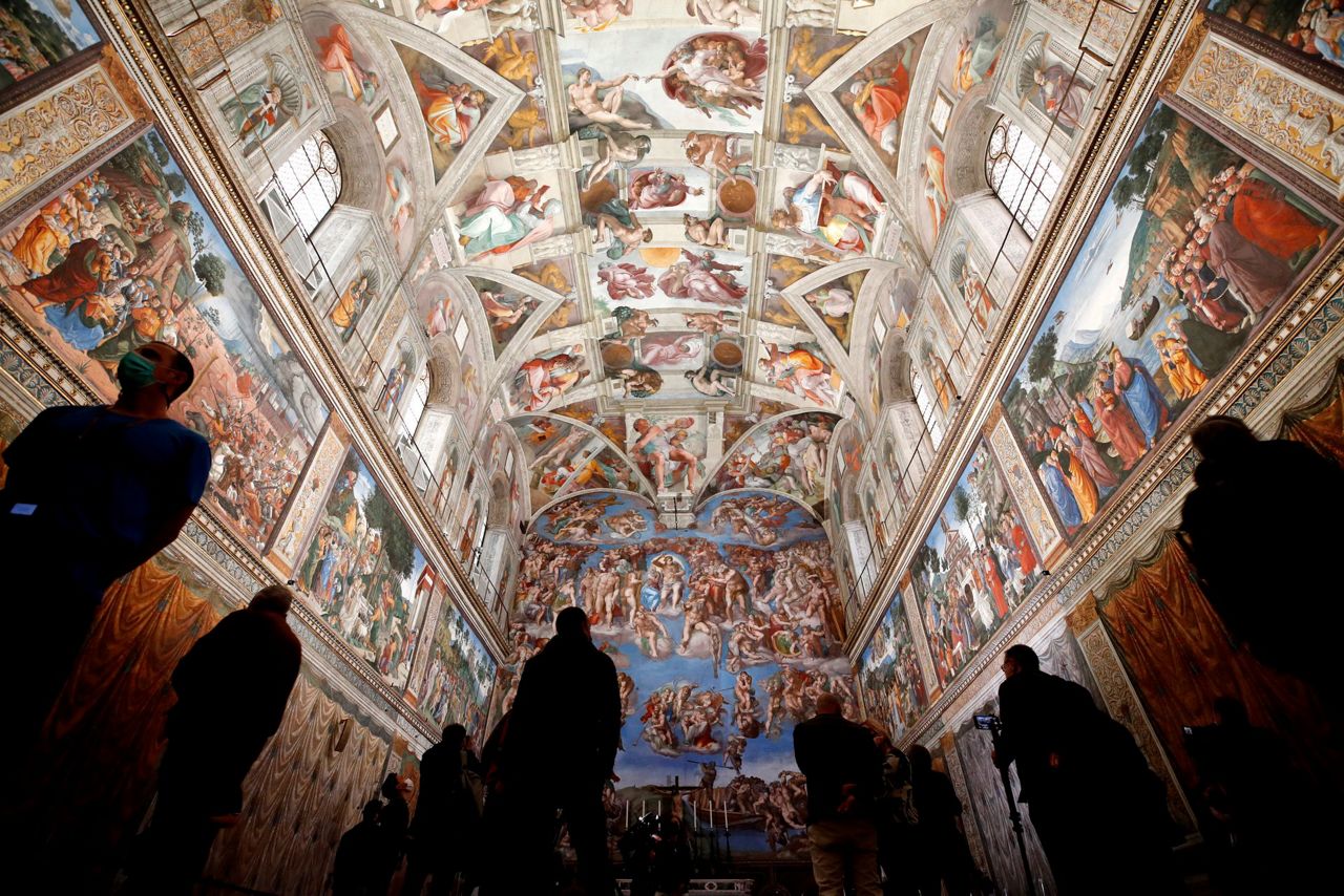 The Vatican closes the Sistine Chapel to the public and prepares for a ...