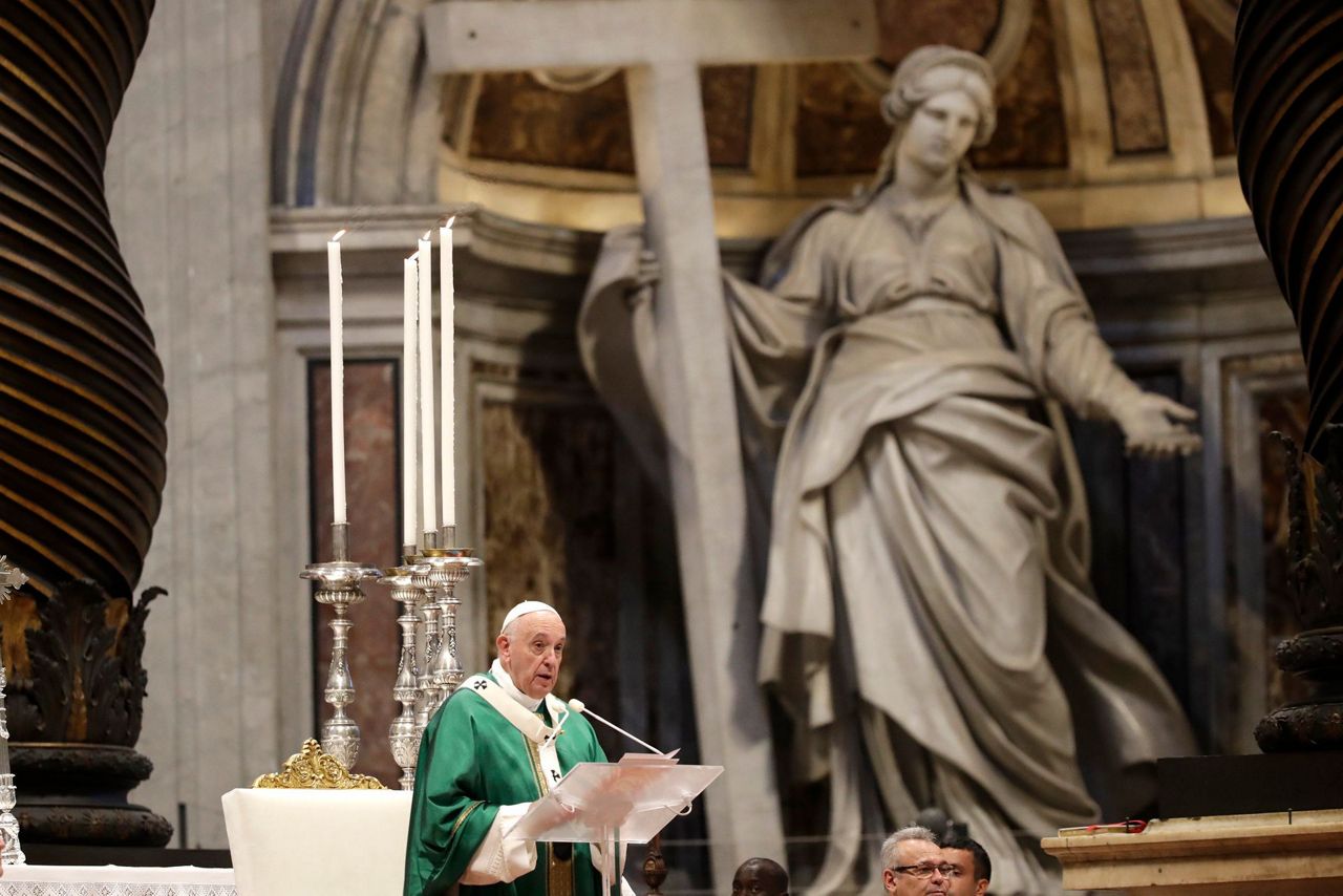 After their call for married priests, pope thanks bishops