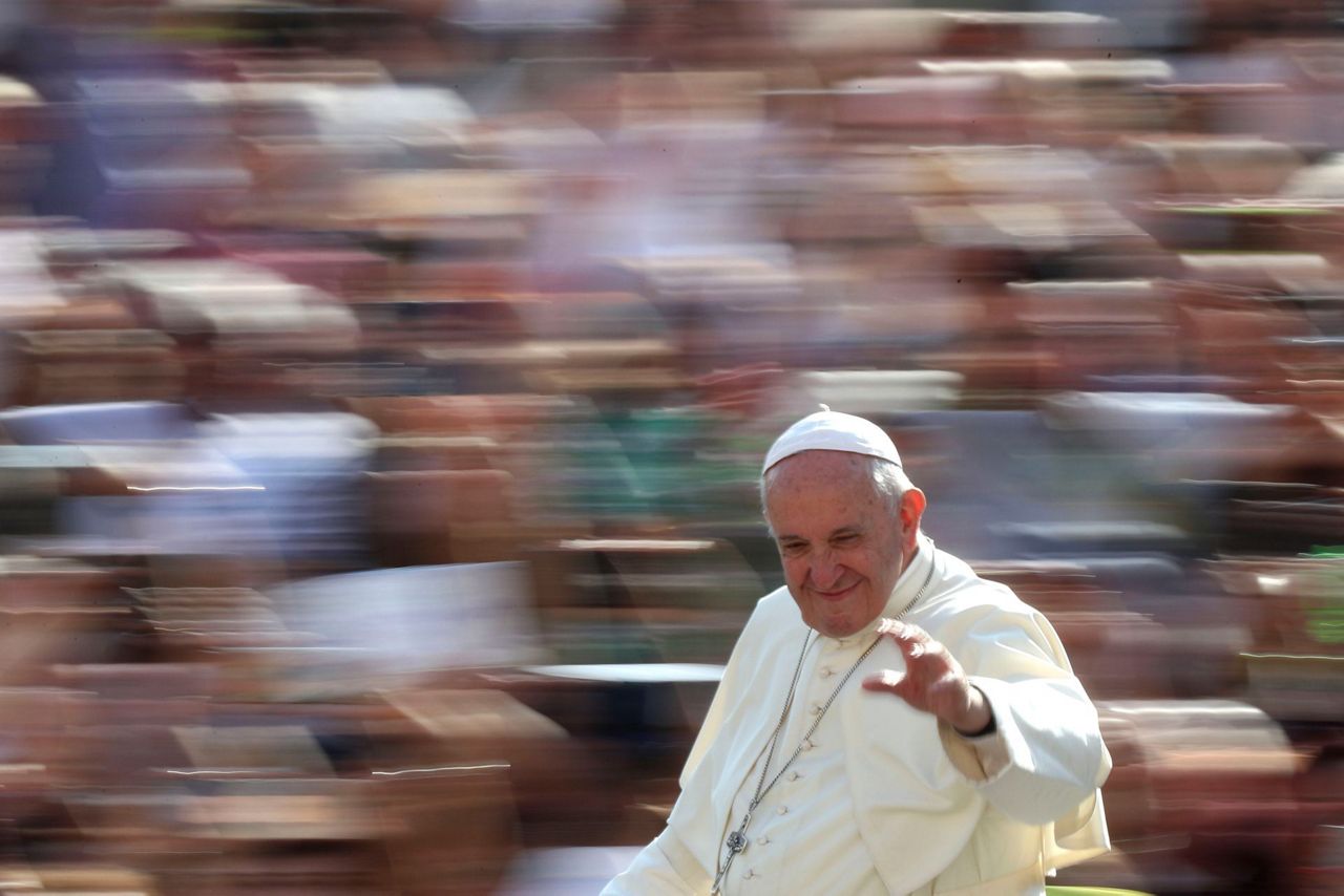 Nuclear weapons, interfaith ties top agenda for pope in Asia