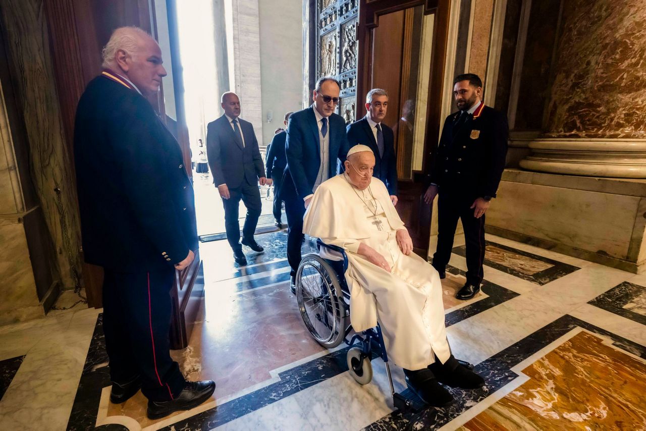 Pope appears before crowd in St. Peter’s Square, 2 weeks after his ...