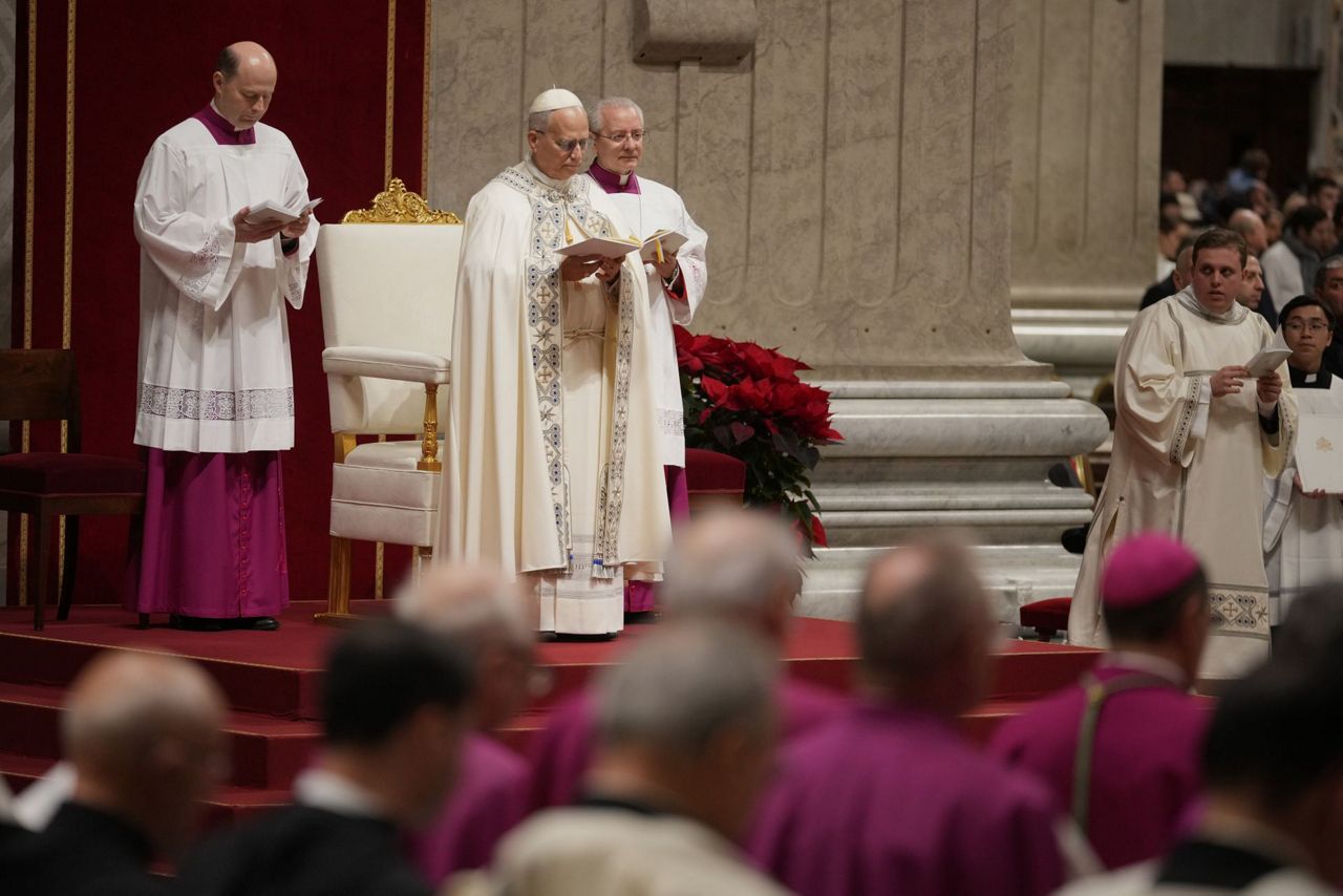 Pope asks that Rome welcome foreigners as he closes out 2025