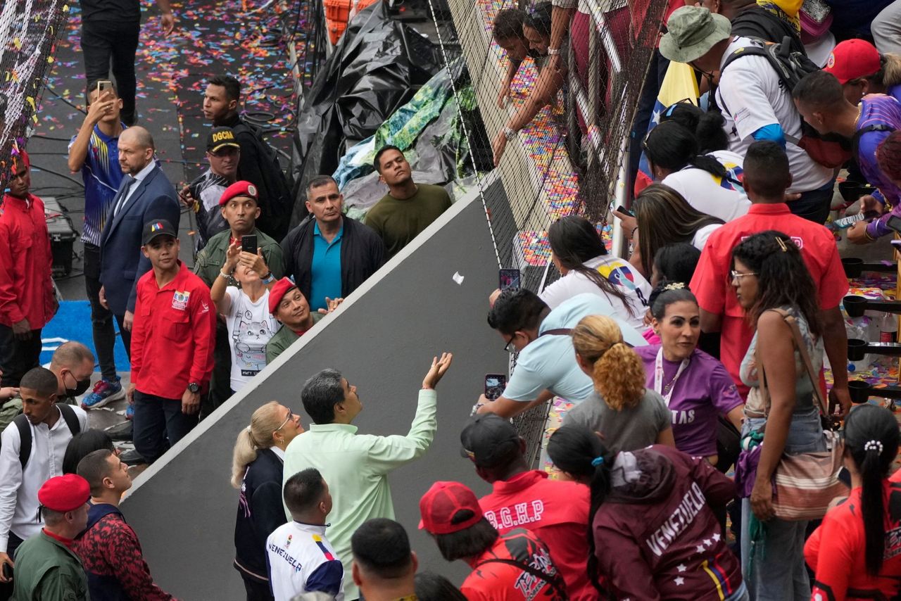 Venezuela hosts event of sports, table games and geopolitics