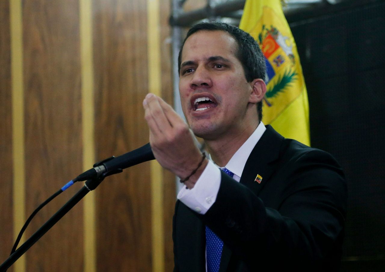 Venezuelan government, opposition head to talks in Norway