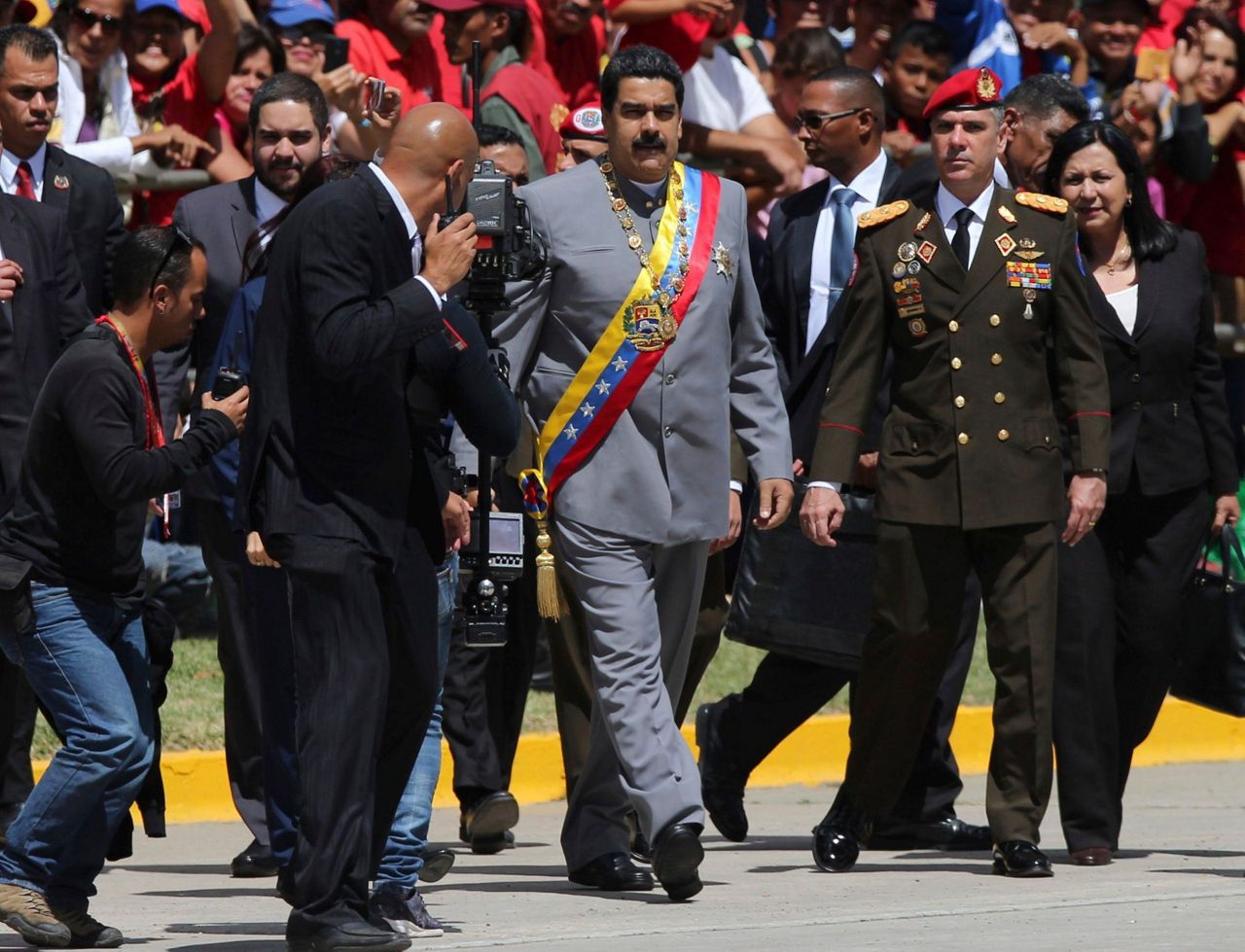 AP Exclusive: US missed chance to woo Venezuela generals