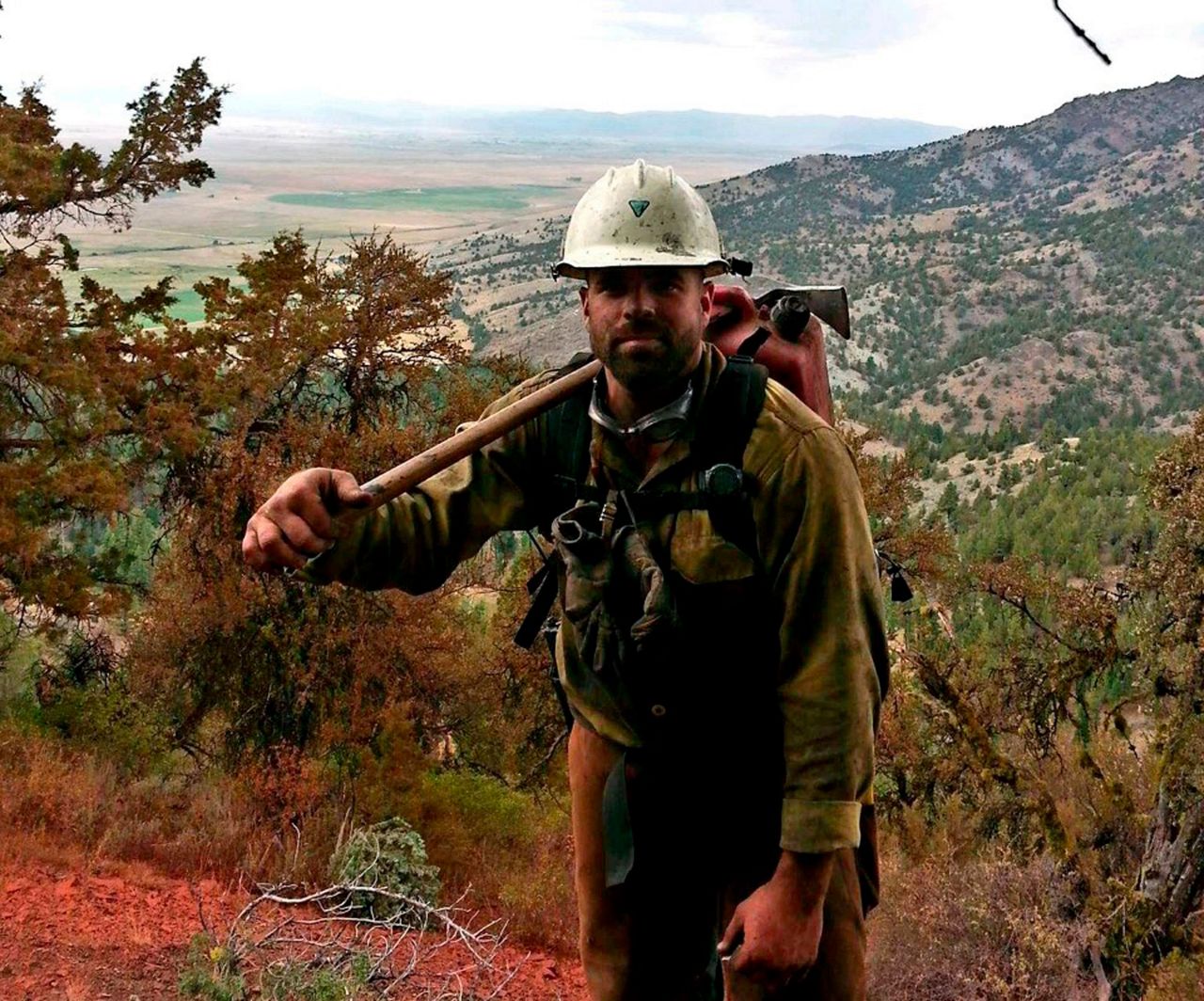 Veterans find community, hard work in rare firefighting crew