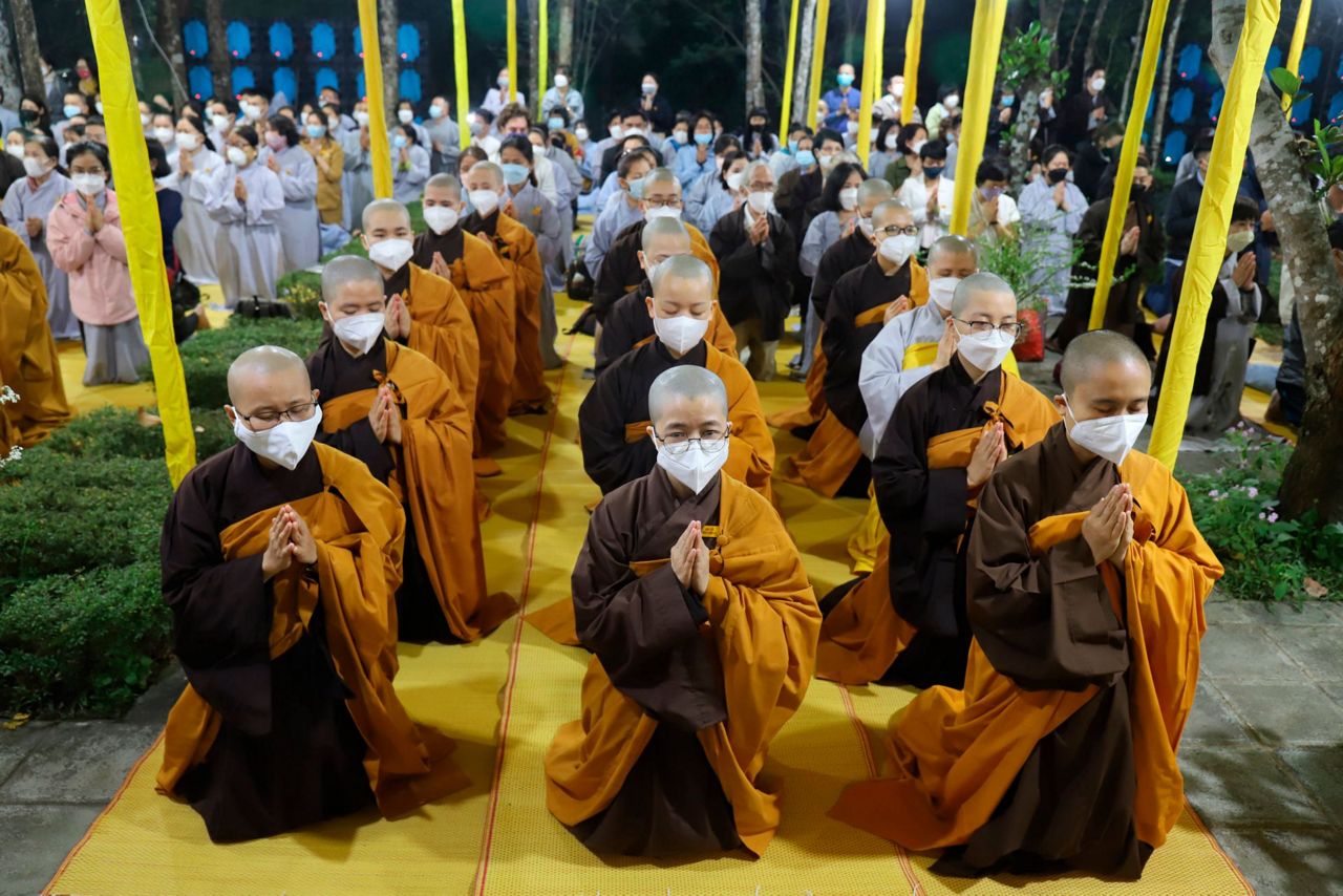 Funeral held in Vietnam for influential monk Thich Nhat Hanh