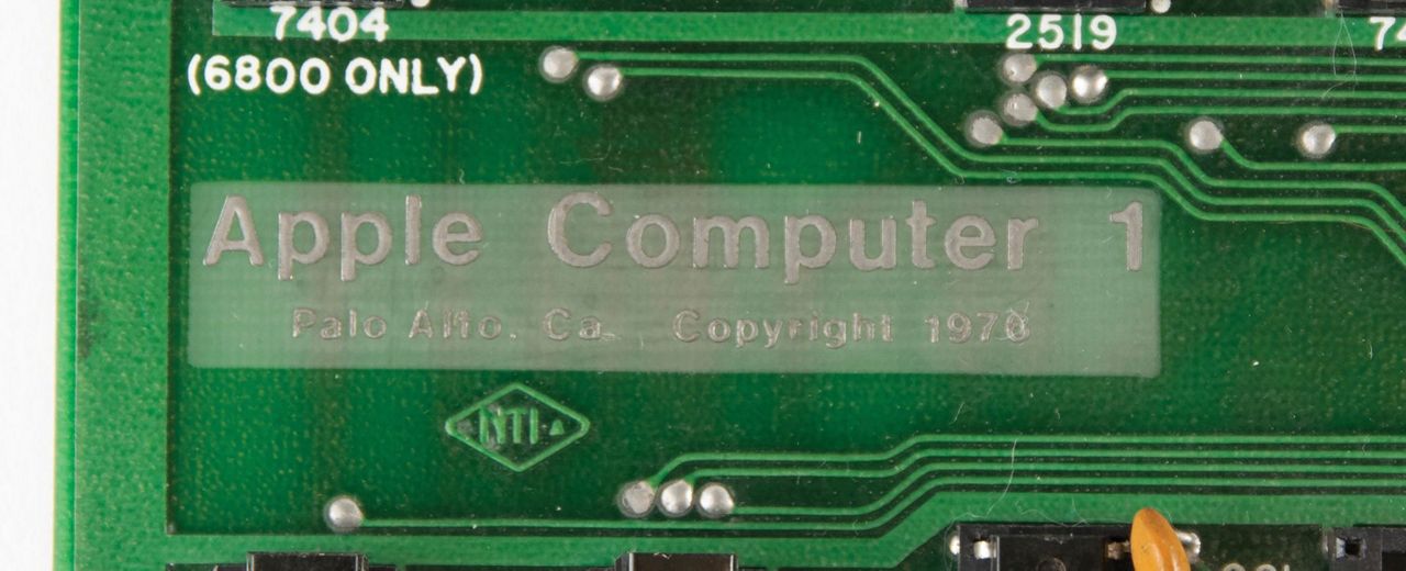 Vintage computer that helped launch the Apple empire is being sold at auction