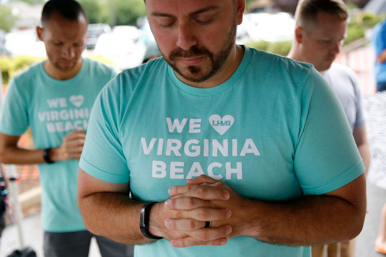 The Latest: Officials ID gunman in Virginia Beach shooting