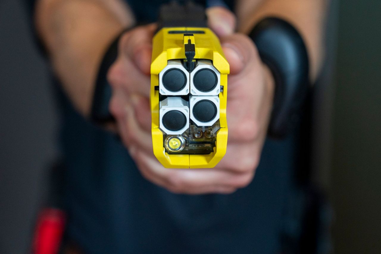 Virtual reality brings portable Taser training to police