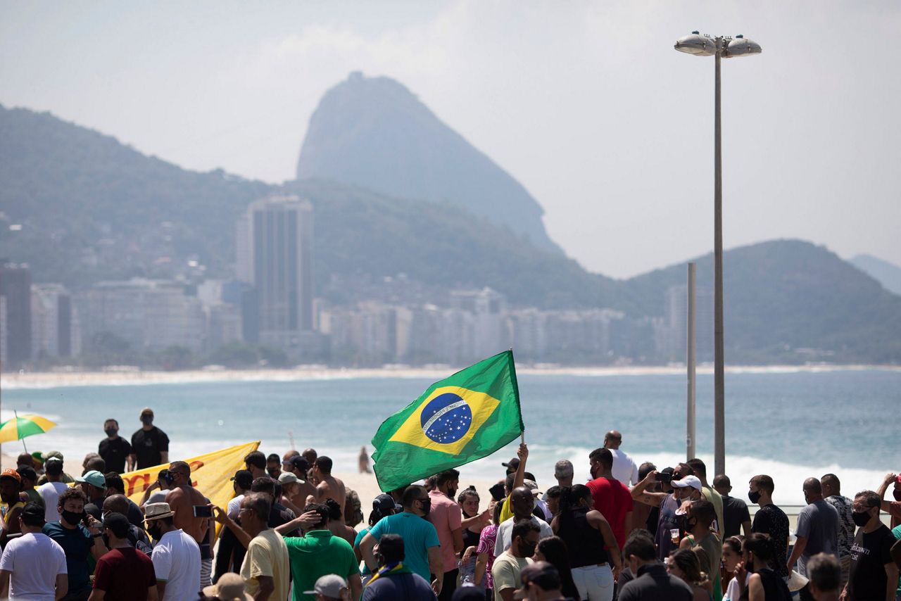 Many Brazilians disregard the pleas to stay at home