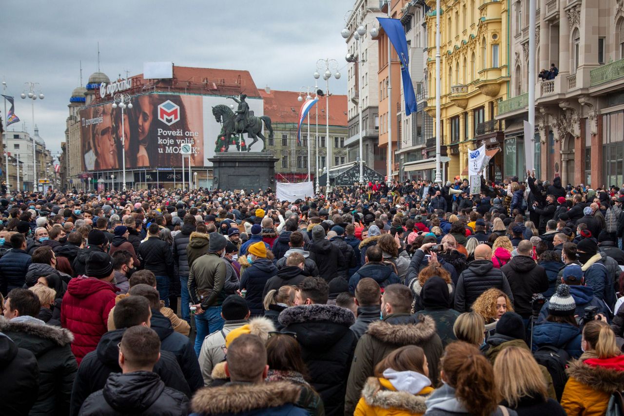 Thousands rally in Croatia as pandemic rules hurt businesses