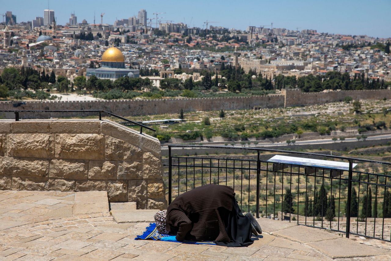Jerusalem's Al-Aqsa mosque to reopen after Muslim holiday