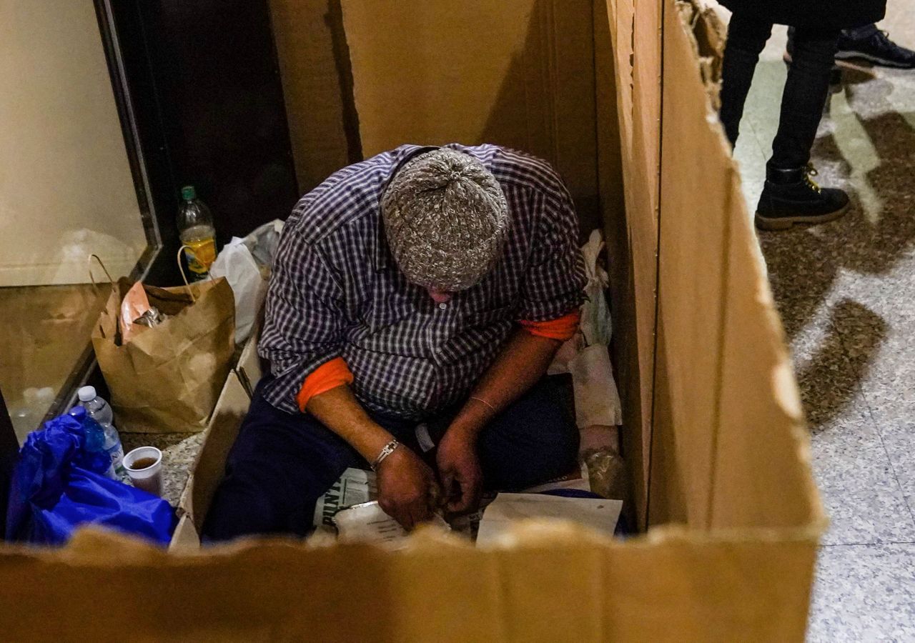 Pandemic exposes the vulnerability of Italy's 'new poor'