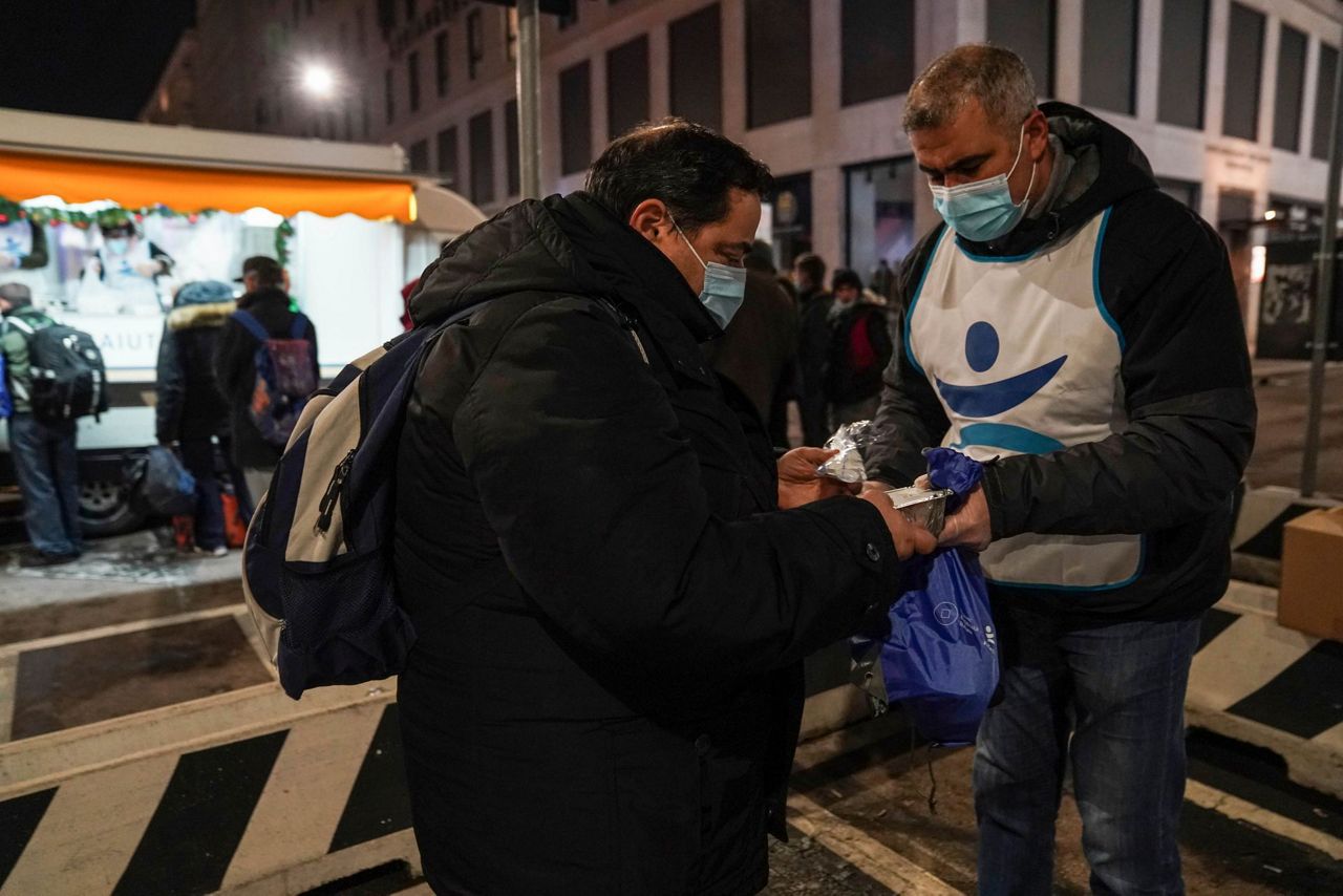 Pandemic exposes the vulnerability of Italy's 'new poor'