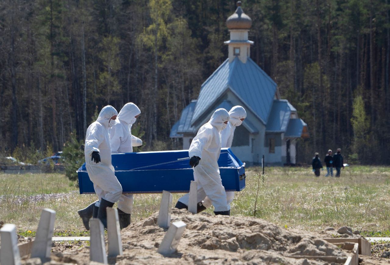 After criticism, Russia expands stats on virus-linked deaths
