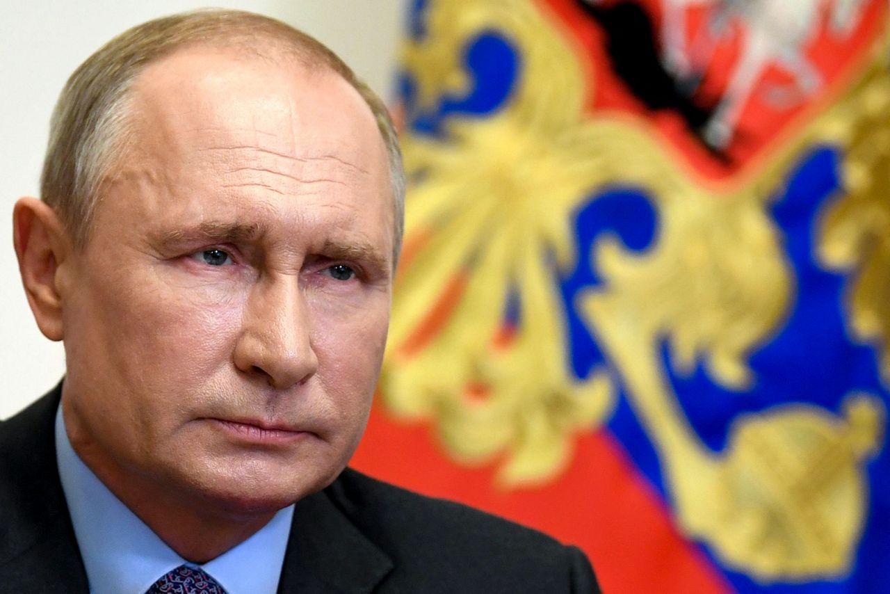 Putin-Trump call focuses on coronavirus, arms control, oil