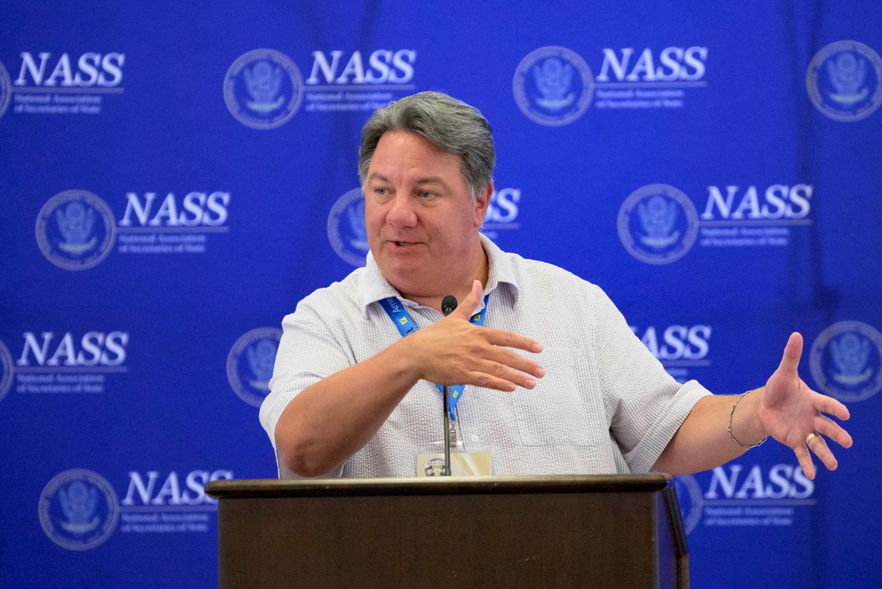 Conspiracies complicate voting machine debate in Louisiana